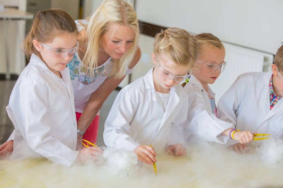 Dry Ice Fun Workshop (age 5-14yrs) – Various times - Flemingate ...